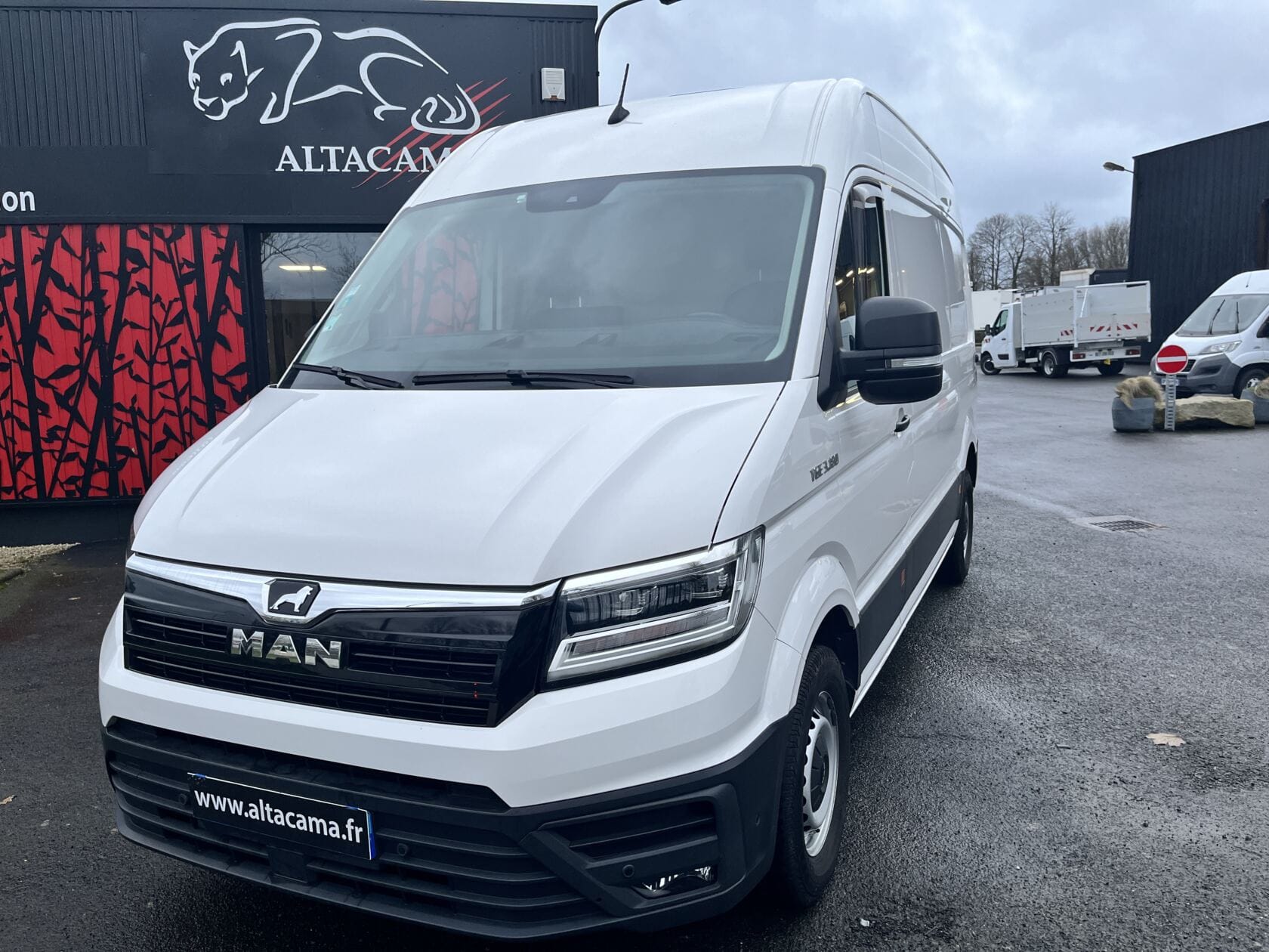 MAN TGE 180 cv FOURGON L3H3 4×2 BVA 8 MAN TGE 180cv FOURGON L3H3 4×2 ...